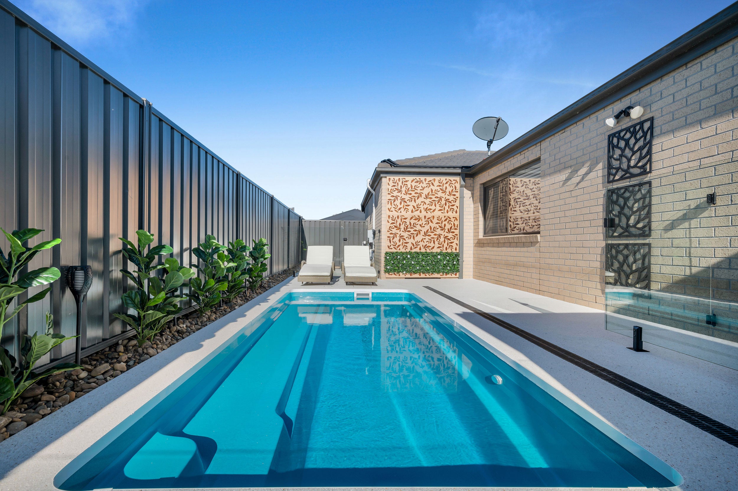 La Trobe 5M Fibreglass Pool | Swimming Pools Direct